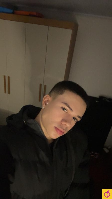 Acompanhante Pedro Almeida - Metendo Gostoso